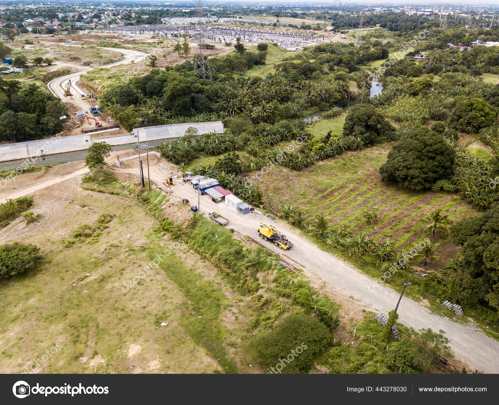 Portion Calax Cavite Laguna Expressway Currently Construction ...