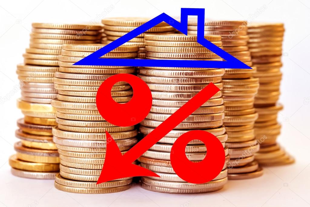 Icono rojo de interés en el fondo de las monedas . 2022