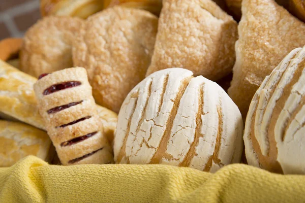 Imágenes de Pan dulce mexicano libres de derechos | Depositphotos