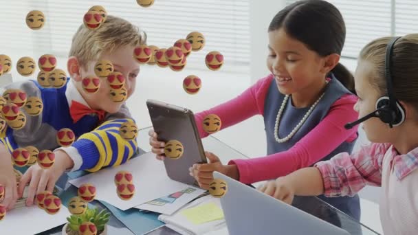 Animation Digital Interface Emoji Icons Floating Family Bed Using ...