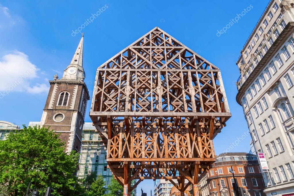 The Trees of Aldgate in London, UK — Stock Editorial Photo ...