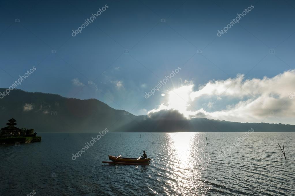 Lake Bratan, BalisIsland, Indonesia Stock Photo by ©chenws 54214327