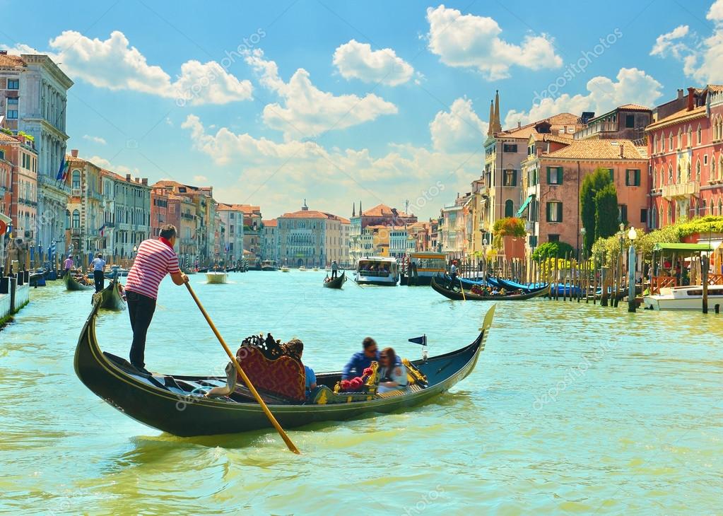 Gondola on Grand Canal – Stock Editorial Photo © LDenis #111822774