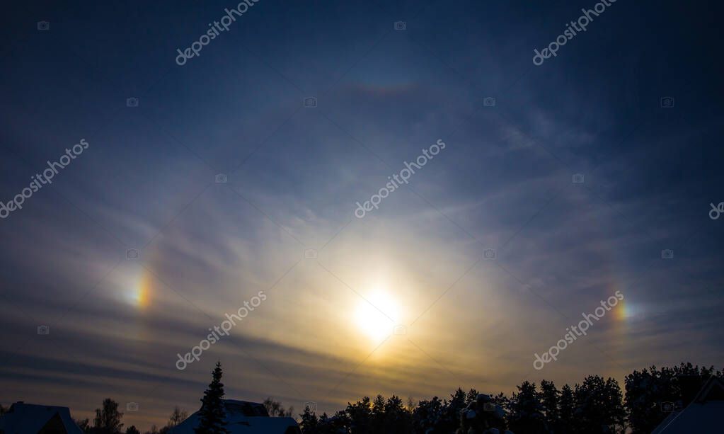 Arco iris alrededor del sol se llama Sundogs también conocido como ...