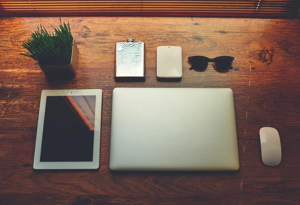 electronic business and distance work concept - Stock Image - Everypixel