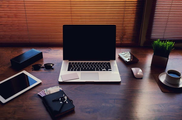 Freelancer needs workstation Stock Photos, Royalty Free Freelancer ...