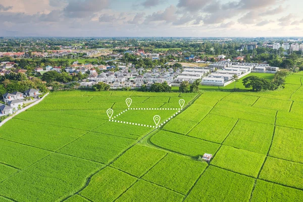 Vacant plot Stock Photos, Royalty Free Vacant plot Images | Depositphotos