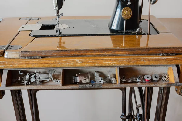 Spindle sewing machine Stock Photos, Royalty Free Spindle sewing ...