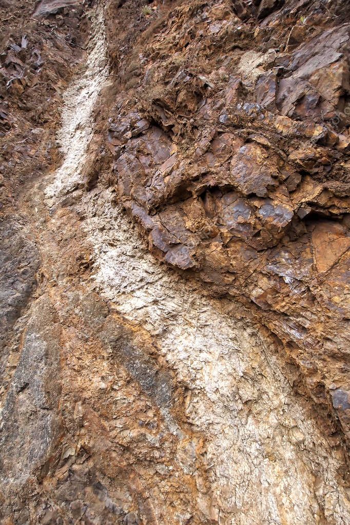 Dique Magmático, Deformación Tectónica, Parque Nacional Caldera de ...