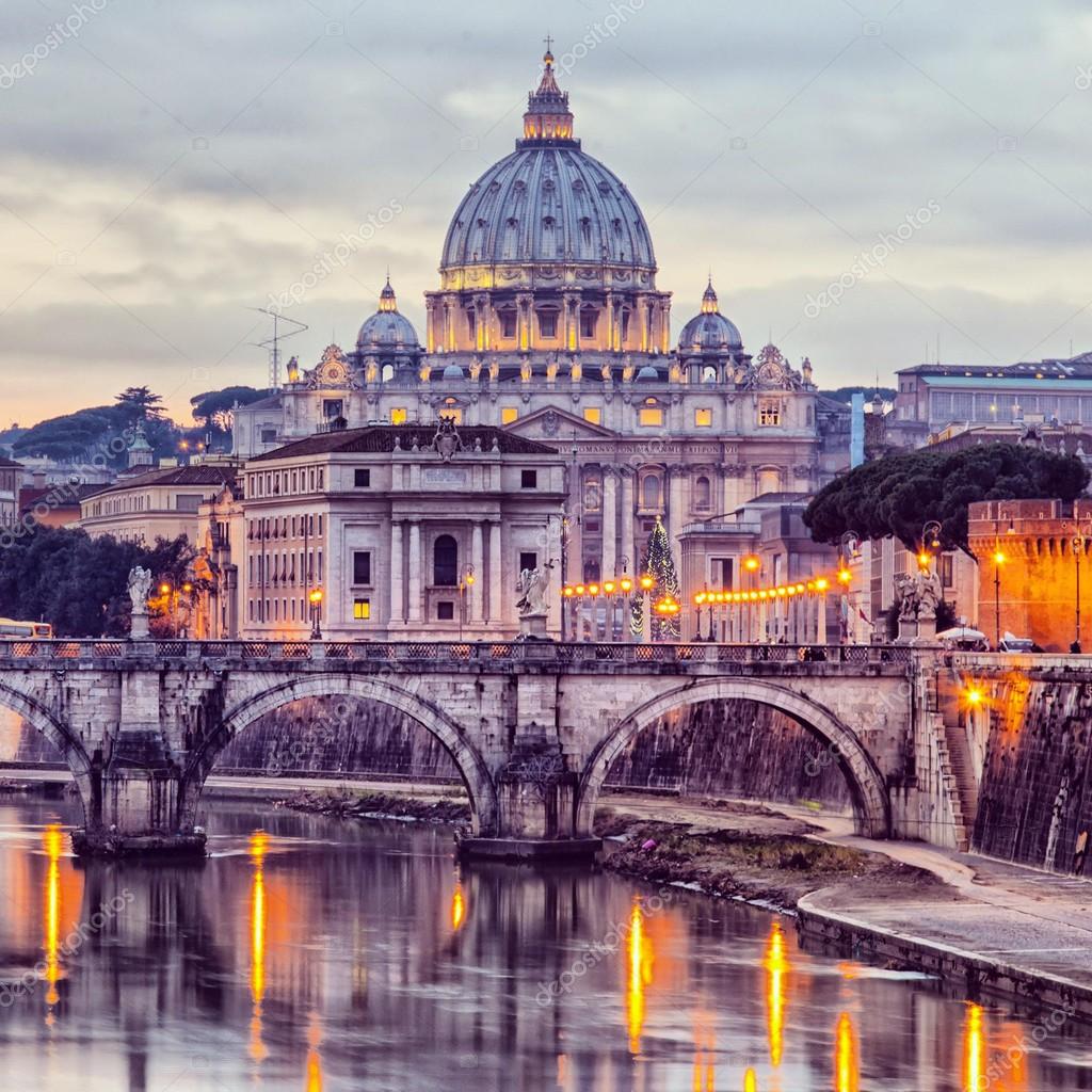 Petersdom in Rom, Italien — Stockfoto © 1007097_clashot #68936849