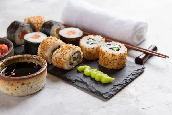 Fotos de Suchi, Imagens de Suchi sem royalties | Depositphotos