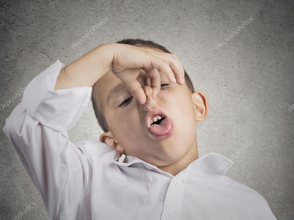 Cara De Disgusto De Niño