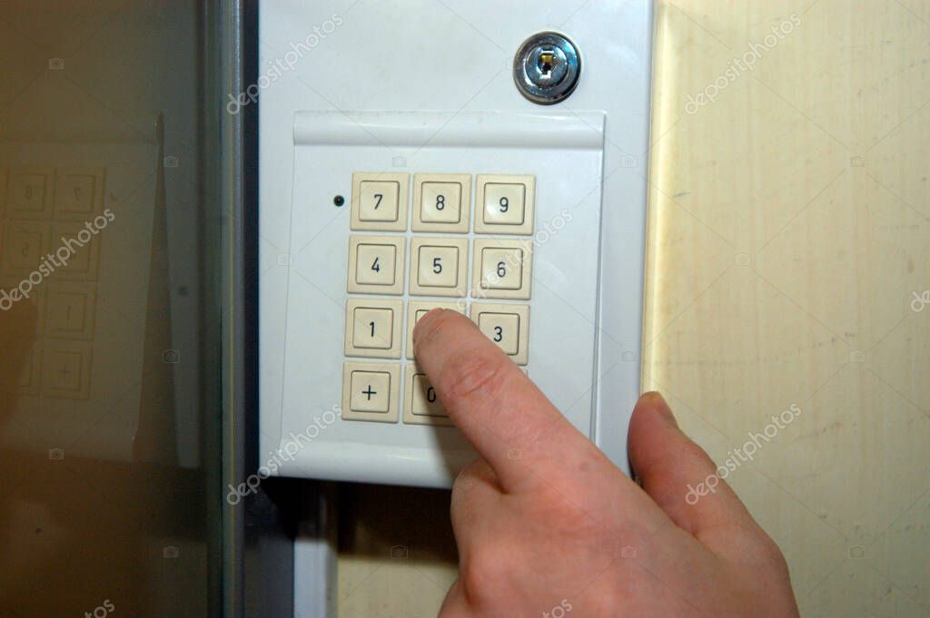 cerradura de combinación electrónica y tecnología de seguridad como ...