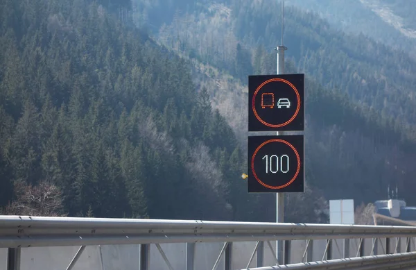 Speed limit 100 Images, Royalty-free Stock Speed limit 100 Photos ...