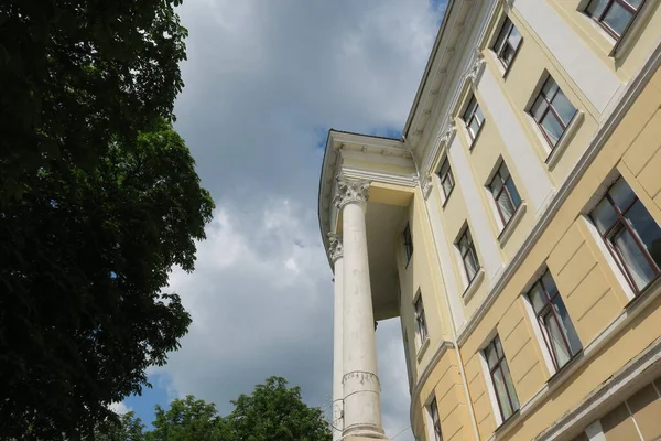 Column building Stock Photos, Royalty Free Column building Images ...