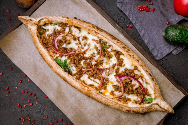 Fotos de Turkish food pide, Imagens de Turkish food pide sem royalties ...