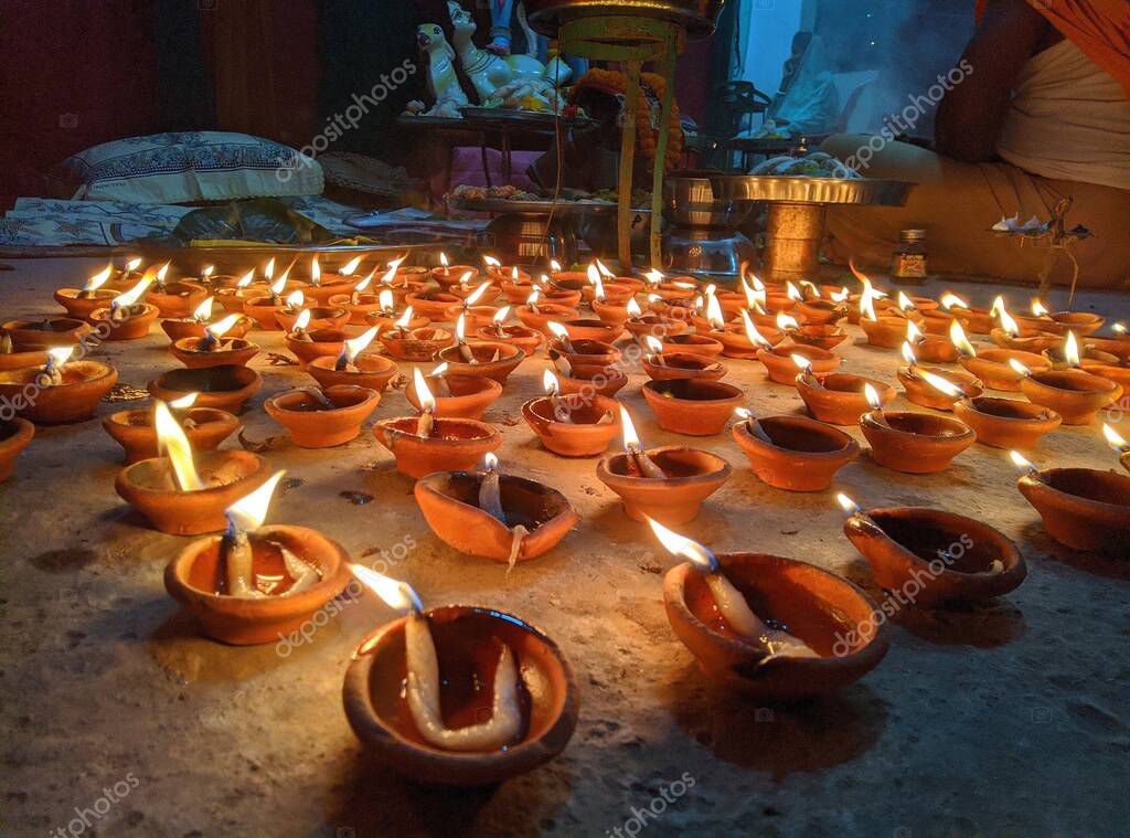 Deepak es una palabra hindi que significa lámpara de fuente de luz sánscrita. 2025