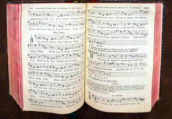 Choir Stock Photos, Royalty Free Choir Images | Depositphotos