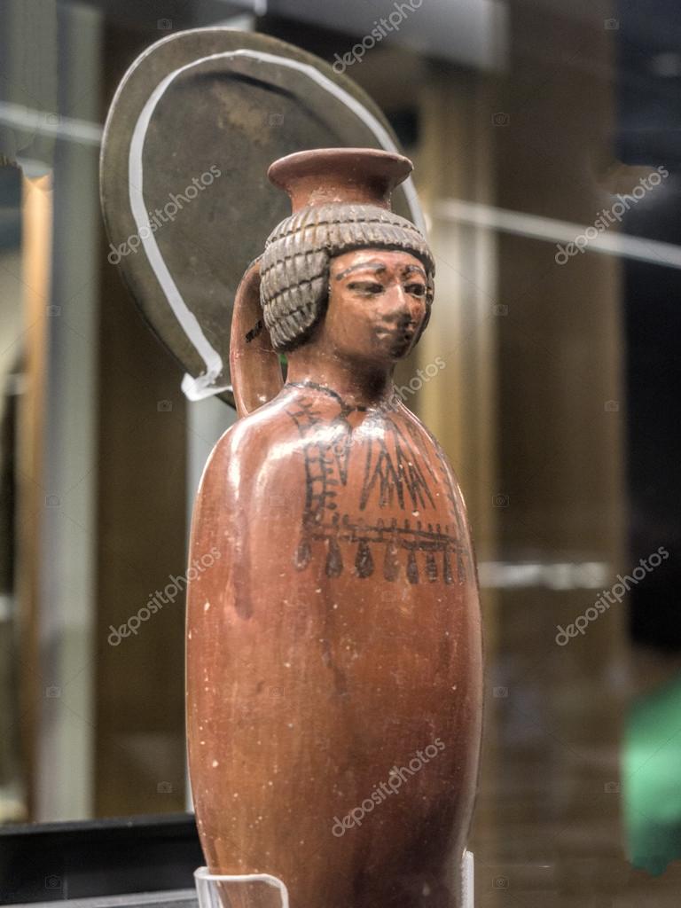 Ancient Egyptian Items – Stock Editorial Photo © Quasarphotos #56332577