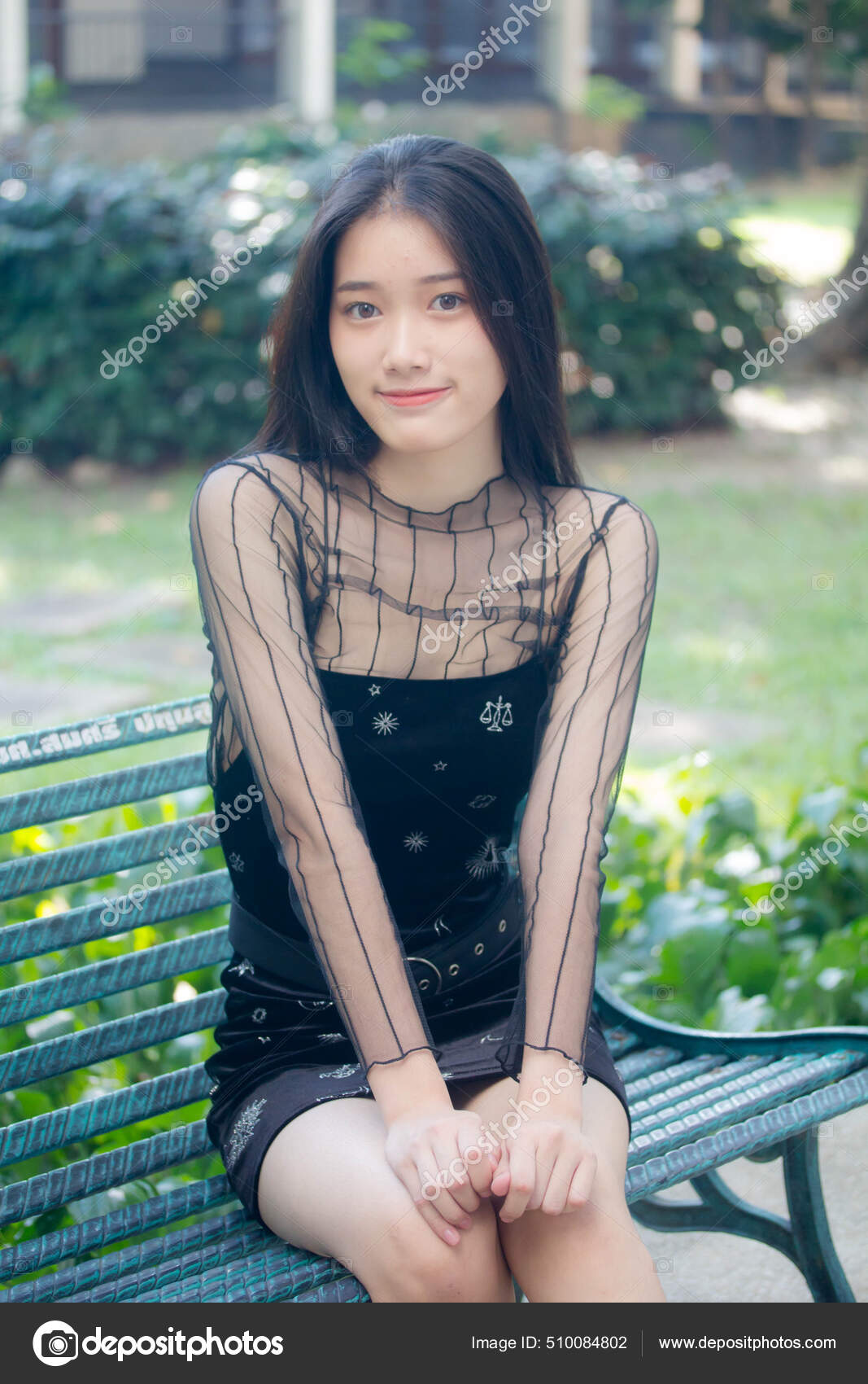 Asia Thai Teen Black Dress Beautiful Girl Smile Relax — Stock Photo © pb20th@yahoo.com #510084802