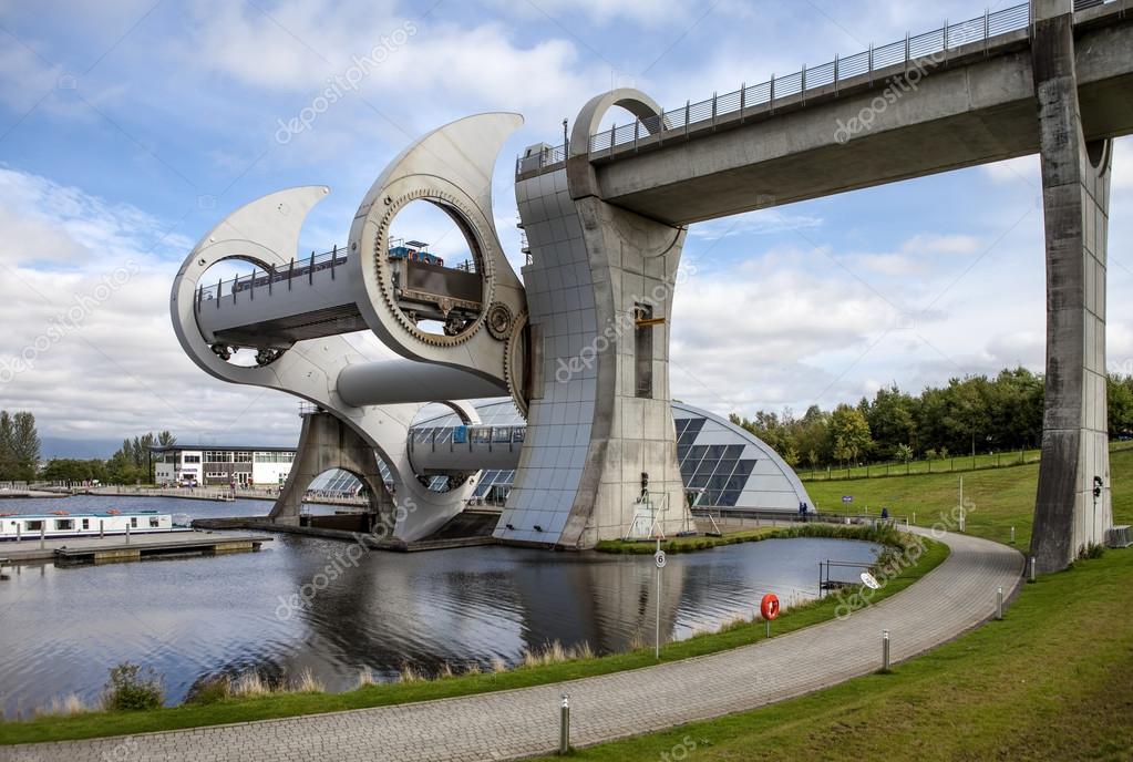 Falkirk Wheel, Scotland 4 — Stock Photo © MarcAndreLeTourneux #52289091