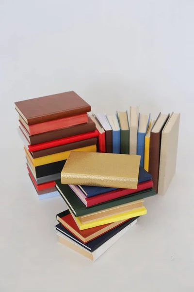 Horizontal books Stock Photos, Royalty Free Horizontal books Images ...