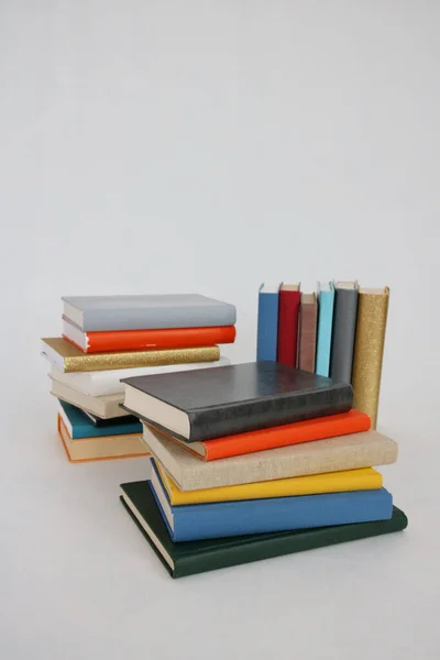 Horizontal books Stock Photos, Royalty Free Horizontal books Images ...