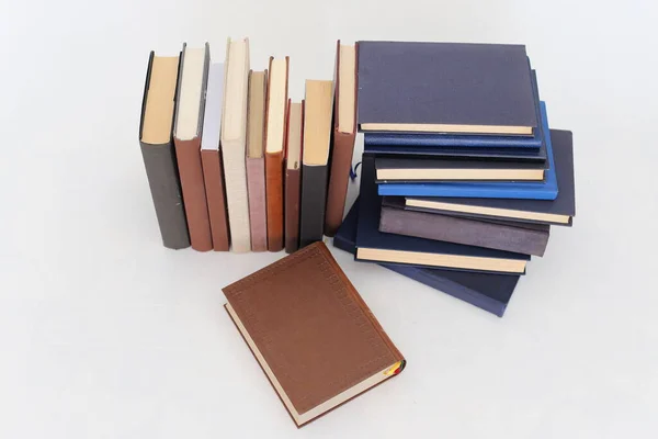 Horizontal books Stock Photos, Royalty Free Horizontal books Images ...