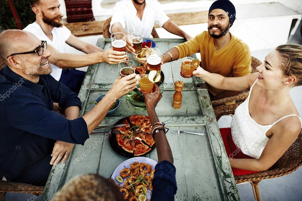 Personas que beben bebidas: fotografía de stock © Rawpixel #119108444 ...