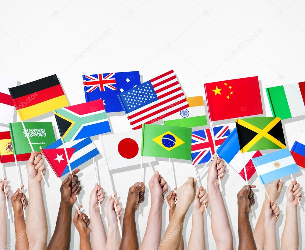 Personas con banderas de su país 2024