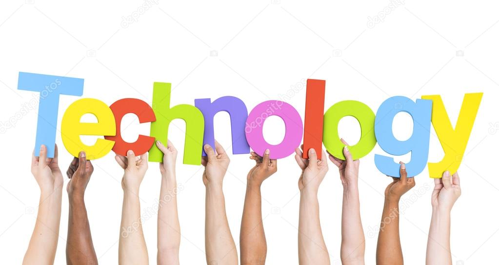 Brazos sosteniendo la tecnología palabra — Fotos de Stock © Rawpixel ...