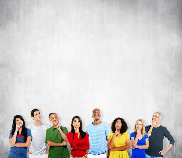 Gente pensando fotos de stock, imágenes de Gente pensando sin royalties ...