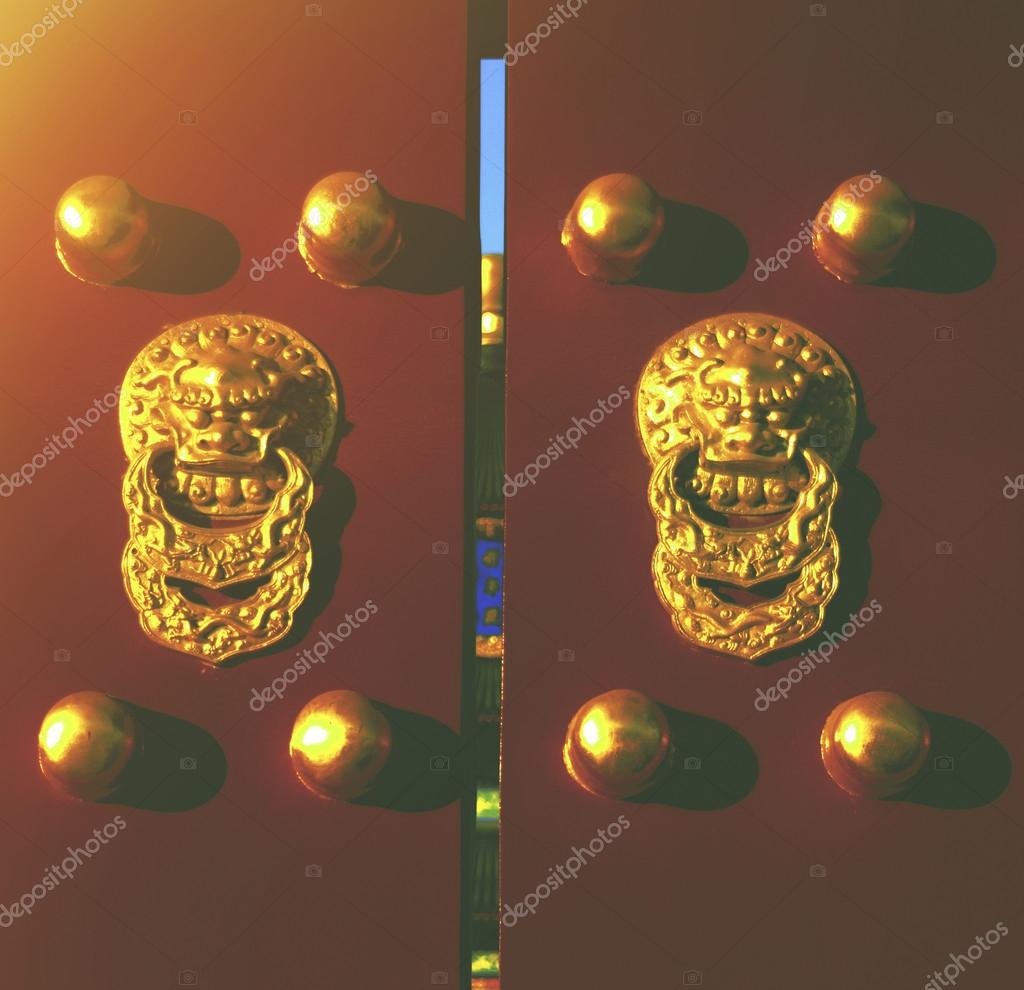 Iconic Chinese Gate Lion — Stock Photo © Rawpixel #91319092