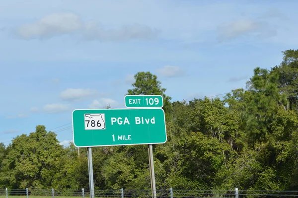 Panneau historique Stock Photos, Royalty Free Panneau historique Images ...