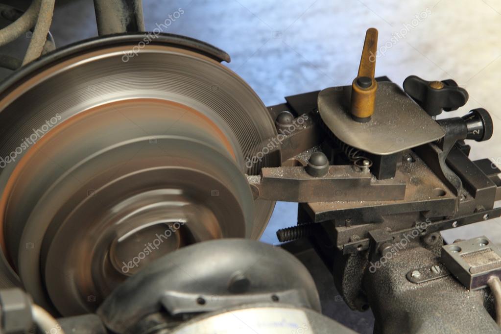 Rebuild surface of disc brake — Stock Photo © rukawajung #84965786
