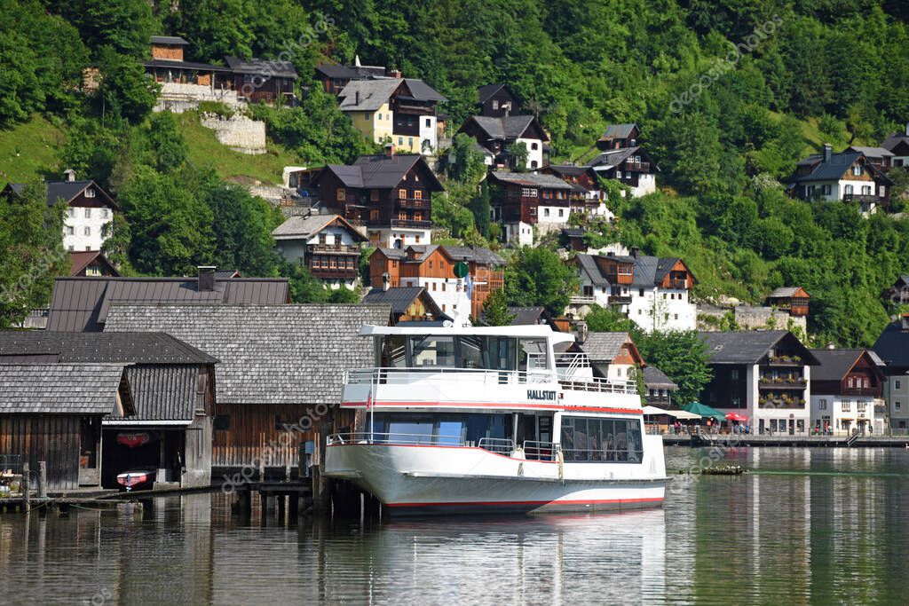 Hallstatt en el lago Hallstatt, Austria, Europa 2022