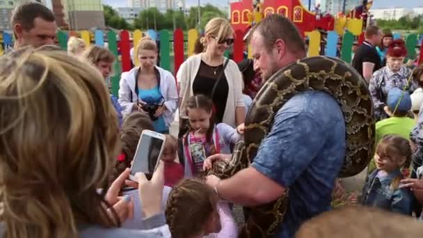 82 Huge snake Videos, Royalty-free Stock Huge snake Footage | Depositphotos