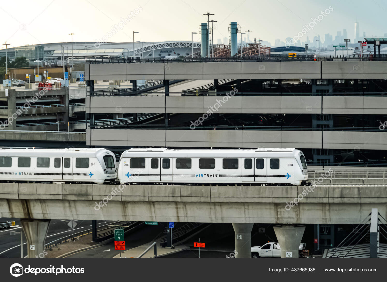Airtrain Jfk Elevated People Mover System Airport Rail Link Serving ...