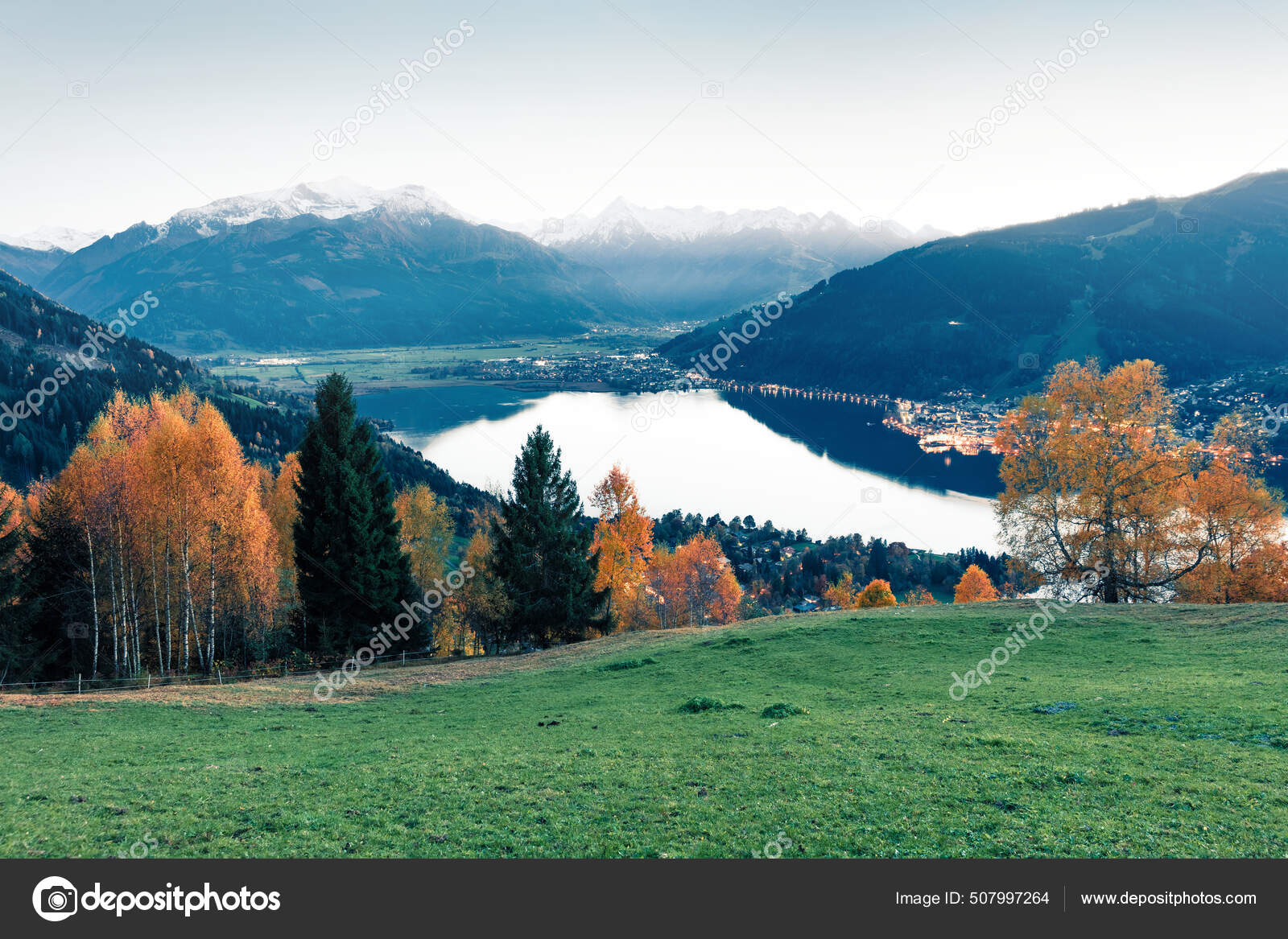 Stunning View Zell Lake Impressive Autumn Scene Austrian Town Zell ...