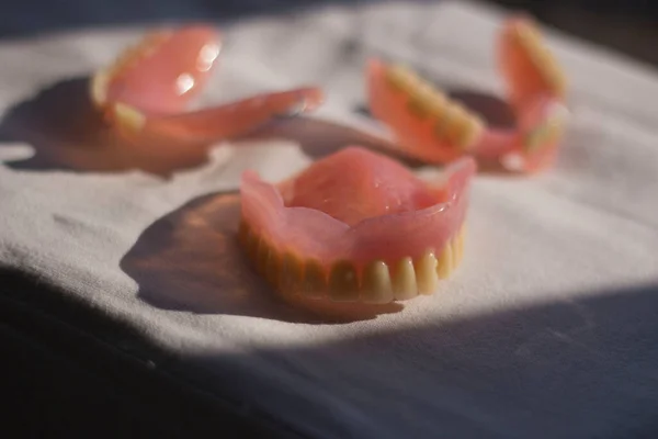 Spring teeth Stock Photos, Royalty Free Spring teeth Images | Depositphotos