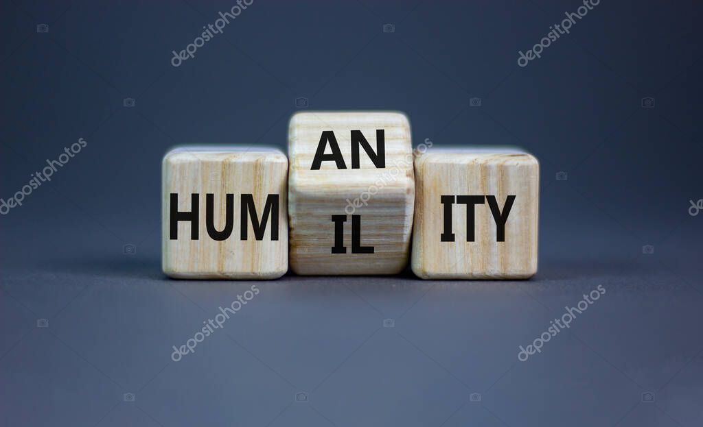Humildad vs símbolo de humanidad. Giró cubos y cambió la palabra ...