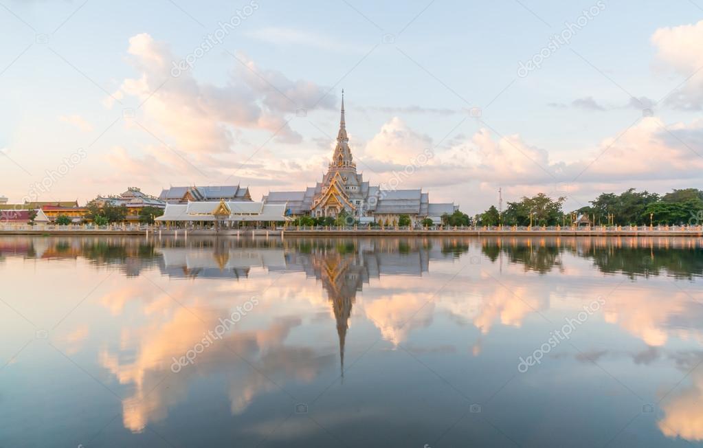 Wat Sothon Wararam Worawihan, Chachoengsao, Thailand Stock Photo by ...
