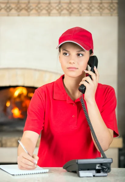 Pizza worker Stock Photos, Royalty Free Pizza worker Images | Depositphotos