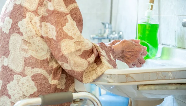 Grandma washing Stock Photos, Royalty Free Grandma washing Images ...