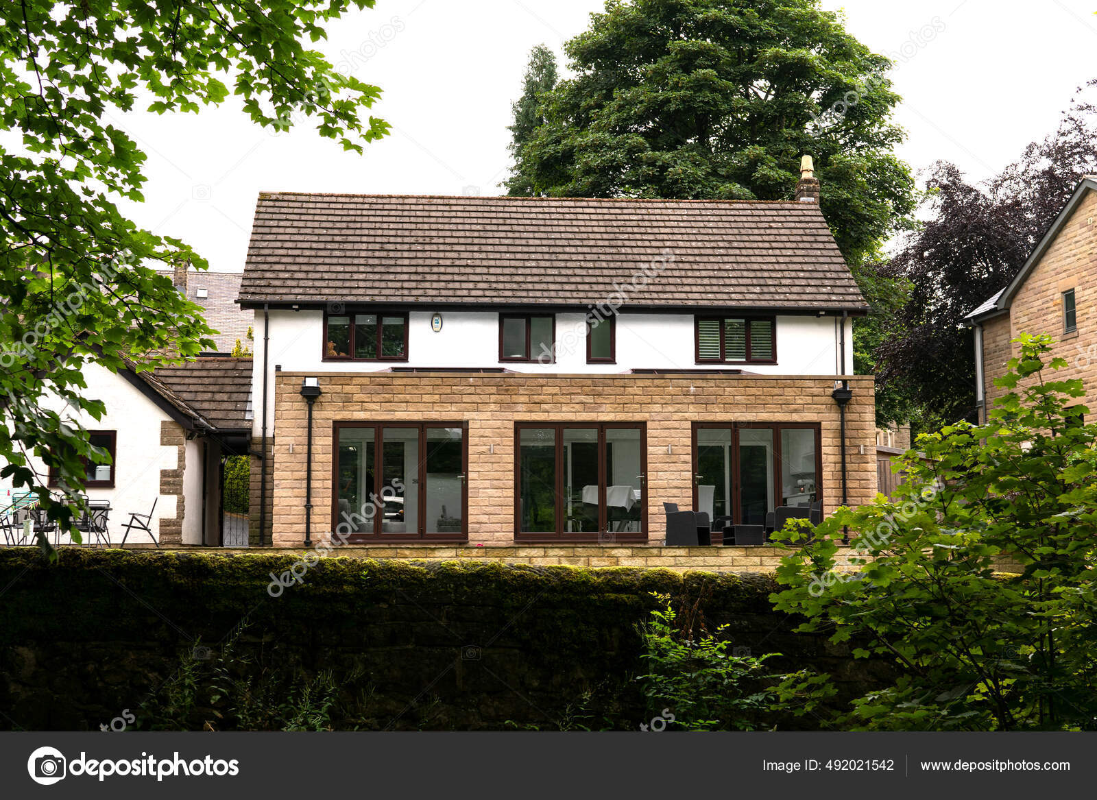 Example New Modern Detached Executive Home — Stock Editorial Photo ...