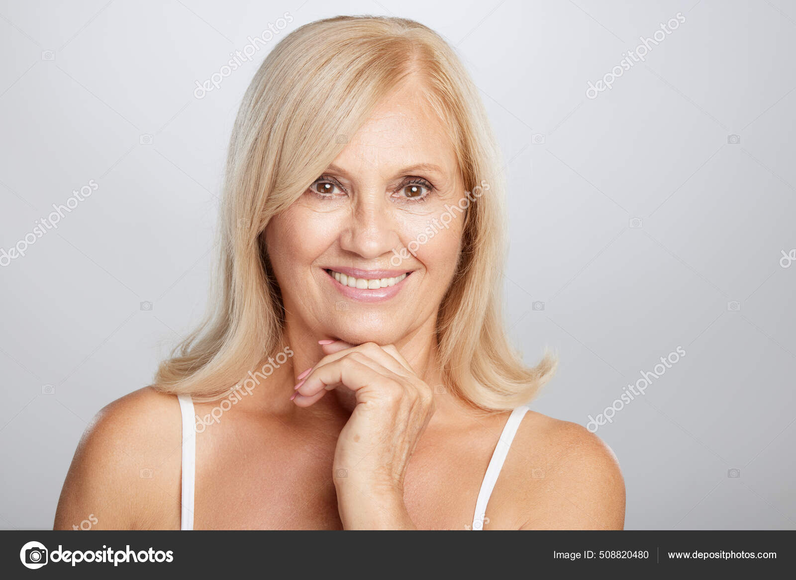 Portrait Beautiful Blond Senior Woman Posing Looking Camera Beauty ... Portrait Beautiful Blond Senior Woman Posing Looking Camera Beauty ...
