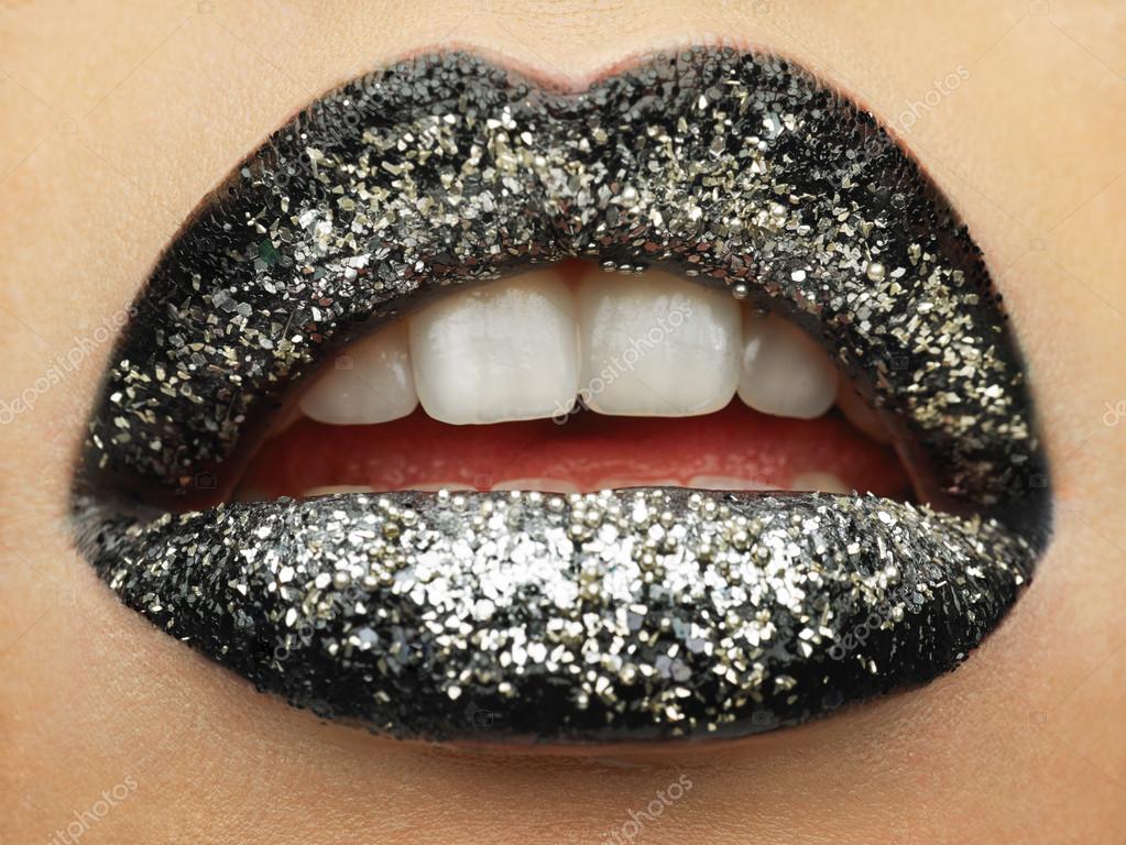 Black Glitter Lips