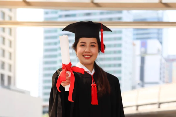Graduated university Stock Photos, Royalty Free Graduated university ...