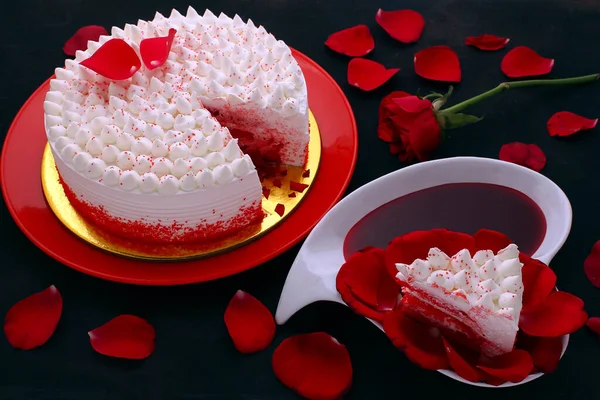Romantic cakes Stock Photos, Royalty Free Romantic cakes Images ...