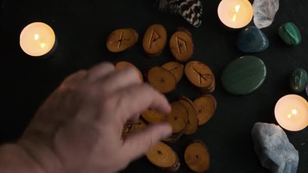 199 Runas de madera Videos, Royalty-free Stock Runas de madera Footage ...